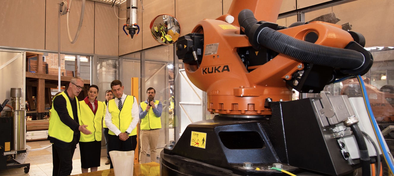 Queensland commits to robotics manufacturing hub